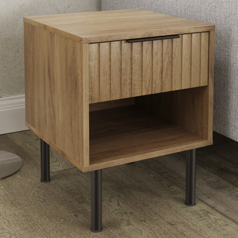 Natick Wooden Lamp Table With 1 Drawer In Oak